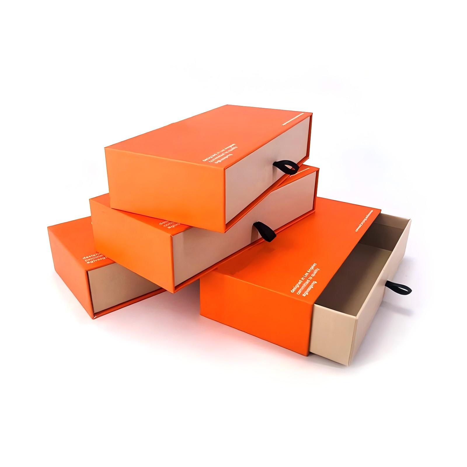 Custom Luxury Gift Boxes: Elevate Your Gifting Experience with Elegance